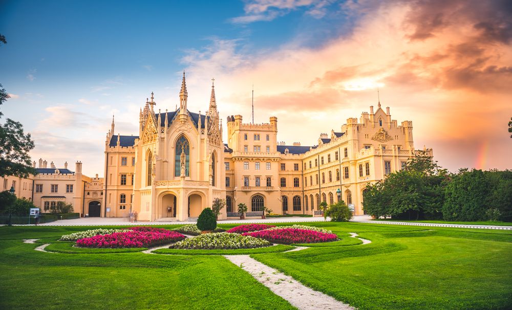 Lednicko-valtický areál. Co vše tvoří nejrozsáhlejší kulturní krajinu ...