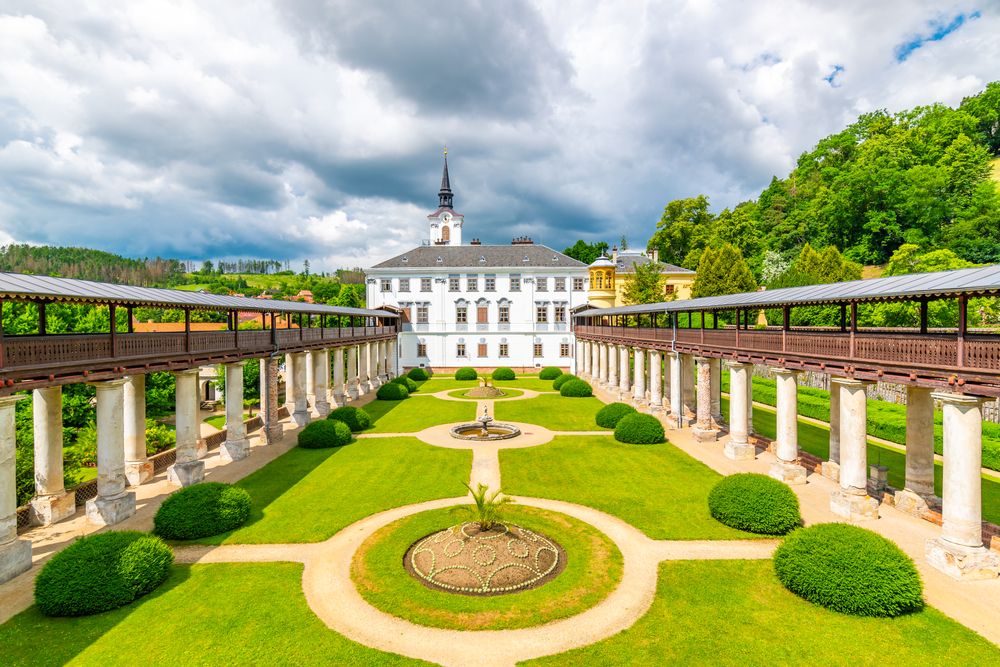 Lysice na Jižní Moravě. Zámek, kde se točily Četnické humoresky ...